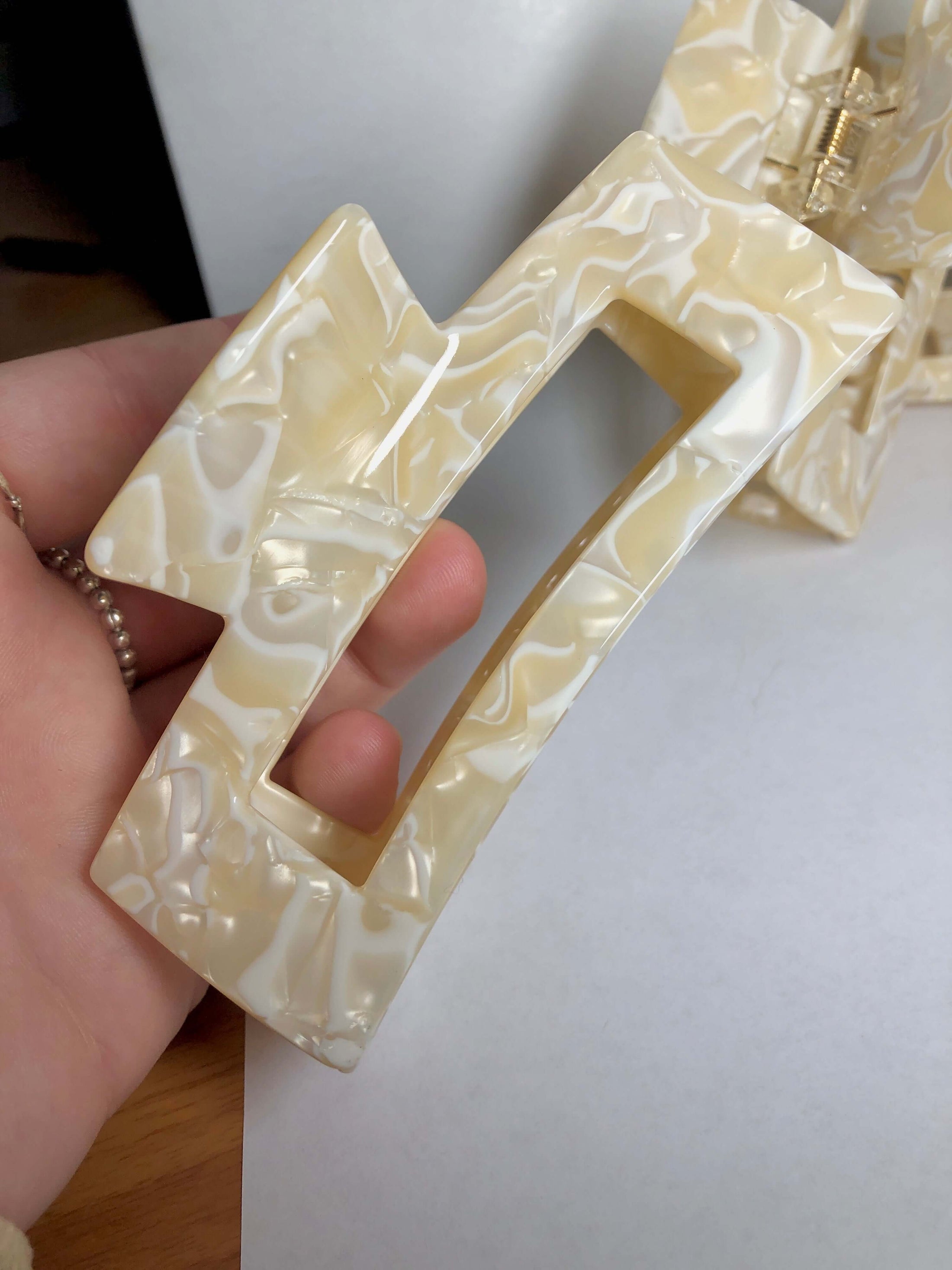 Cream & Sugar Claw Clip – Wonder Prints