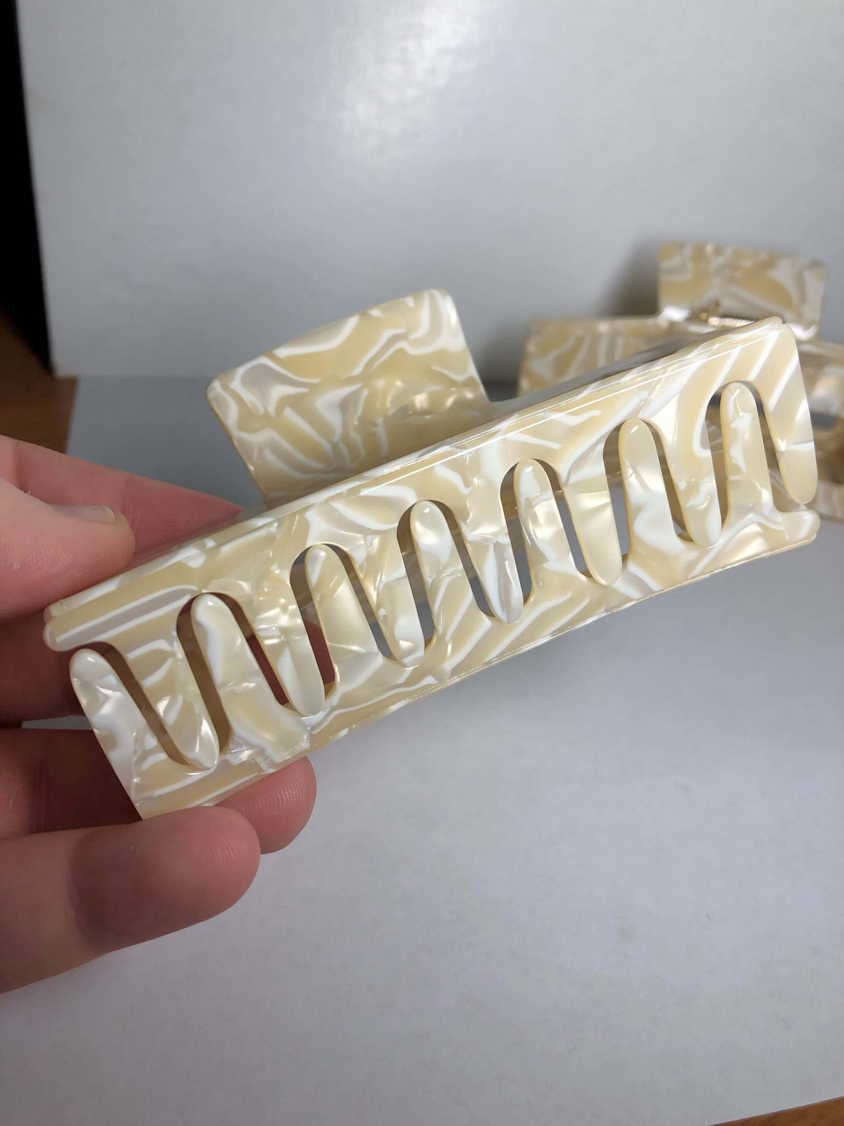 Cream & Sugar Claw Clip – Wonder Prints