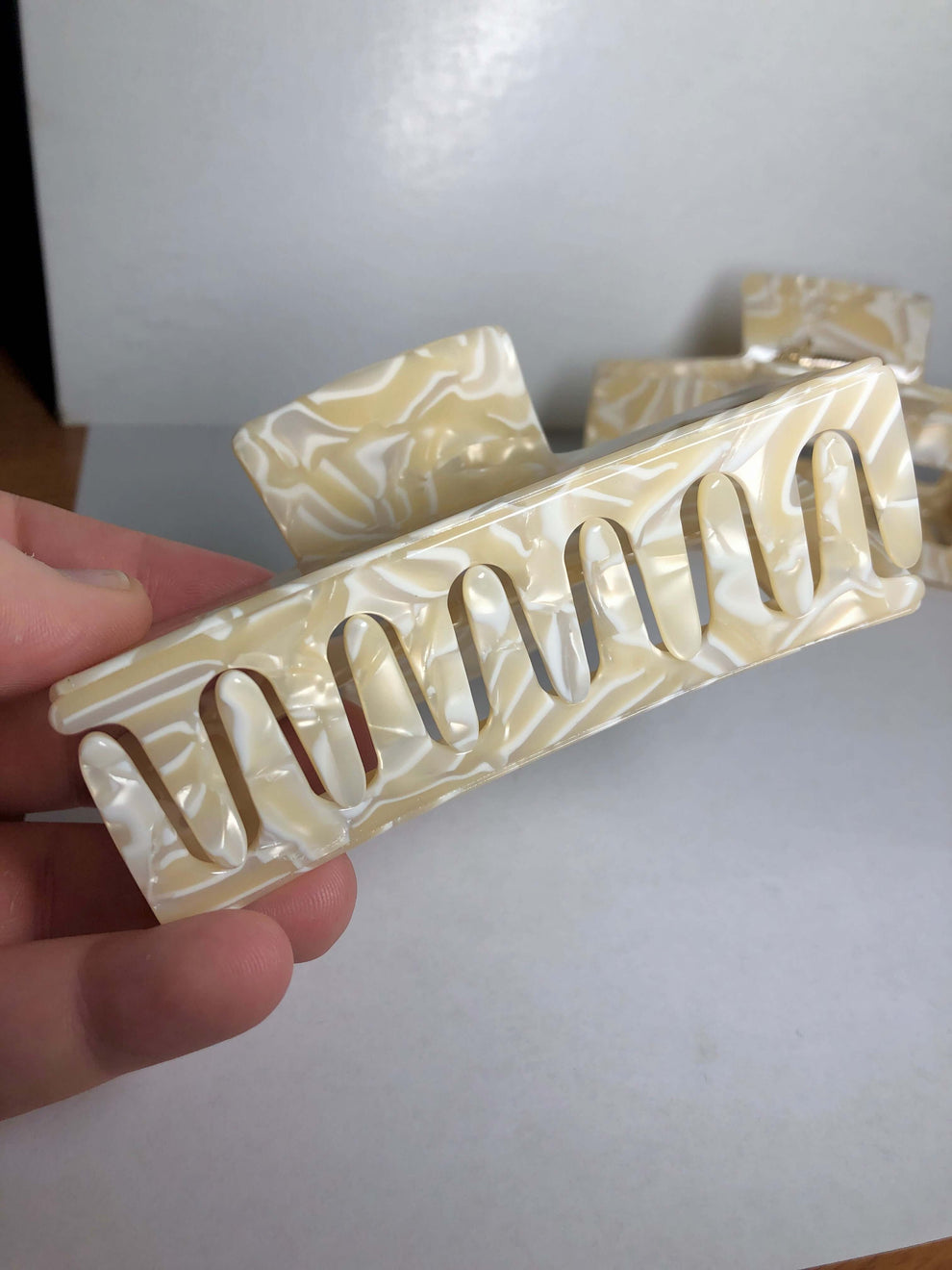 Cream & Sugar Claw Clip – Wonder Prints