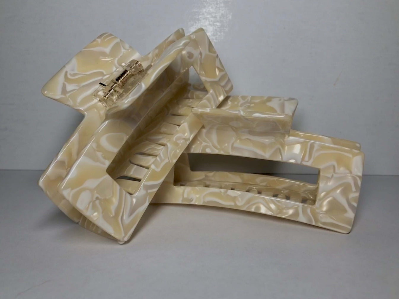 Cream & Sugar Claw Clip – Wonder Prints